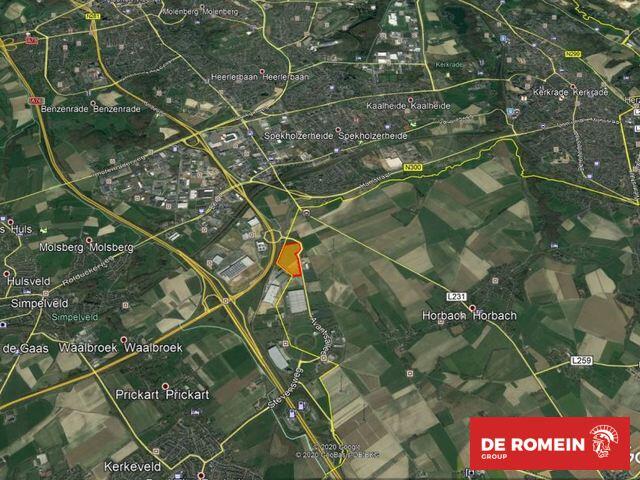 Max Bögl Distribution Center - De Romein